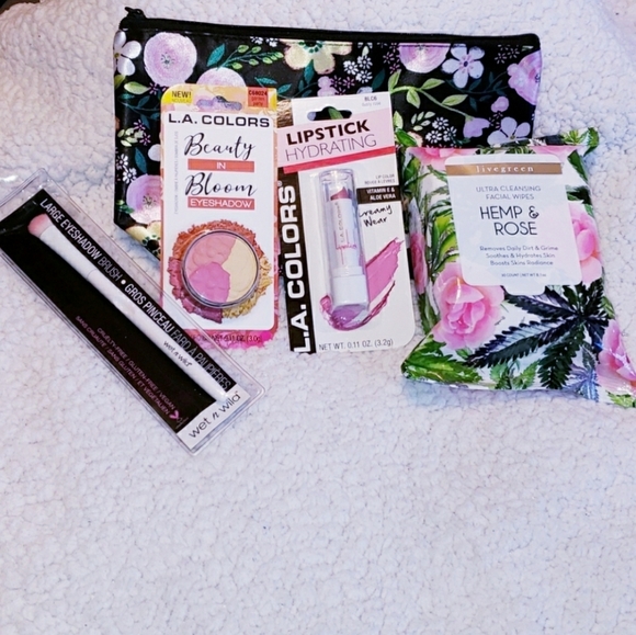 L.A. Colors | Makeup | Everything Rose Makeup Set | Poshmark